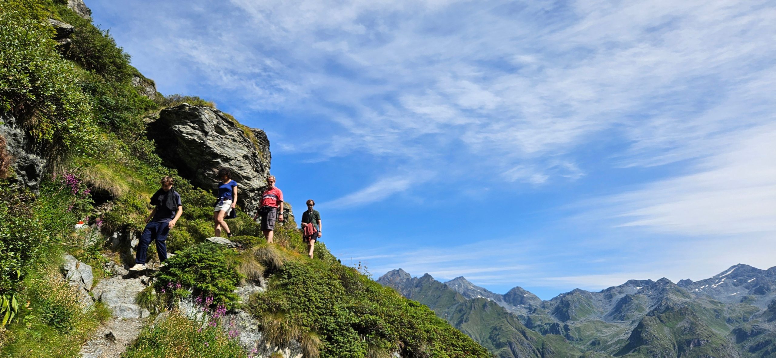 2-day hike in the Swiss Alps | Edible Switzerland
